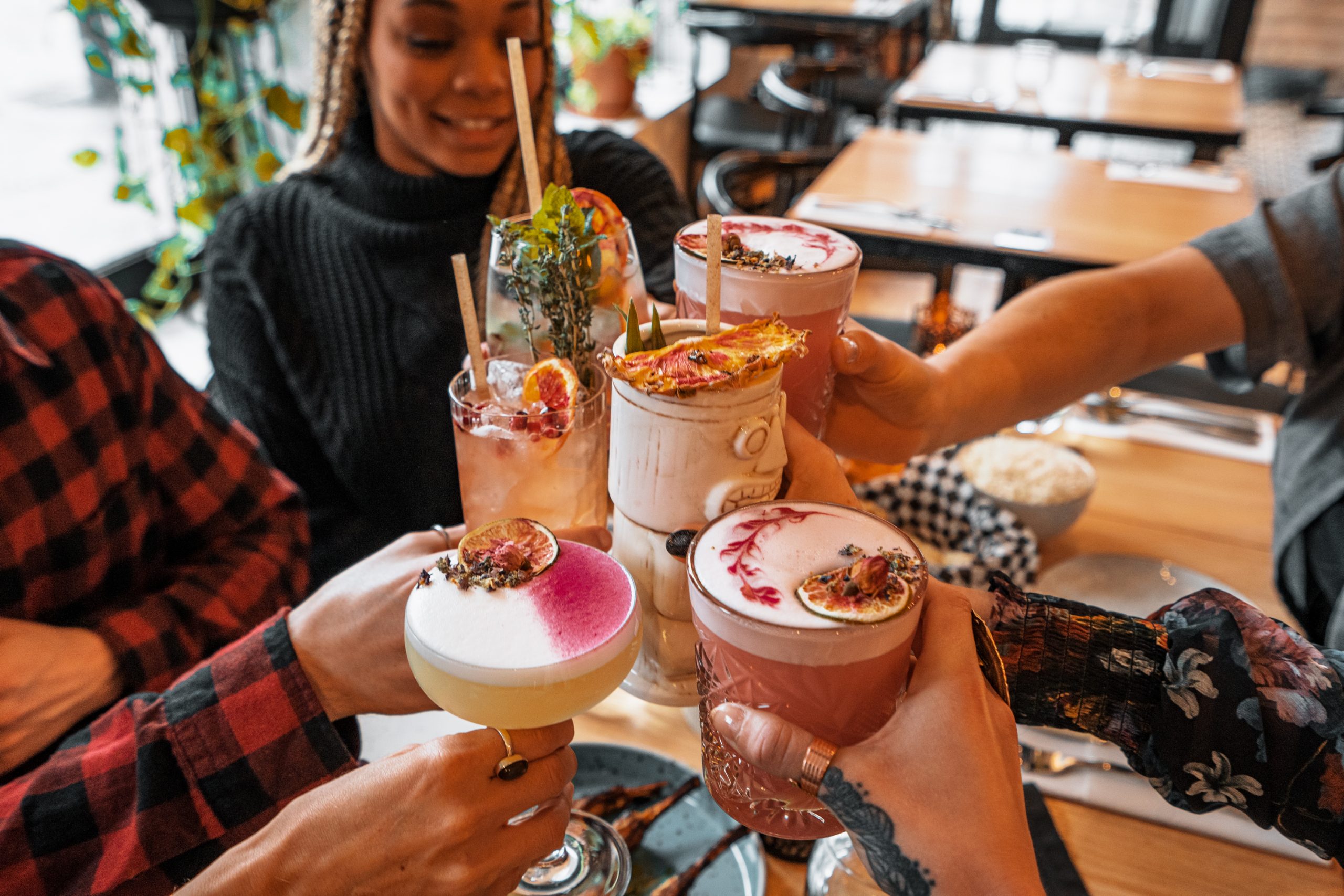 India Rosa Restaurant Terrasse Cuisine indienne Tapas Mets Végé Brunch