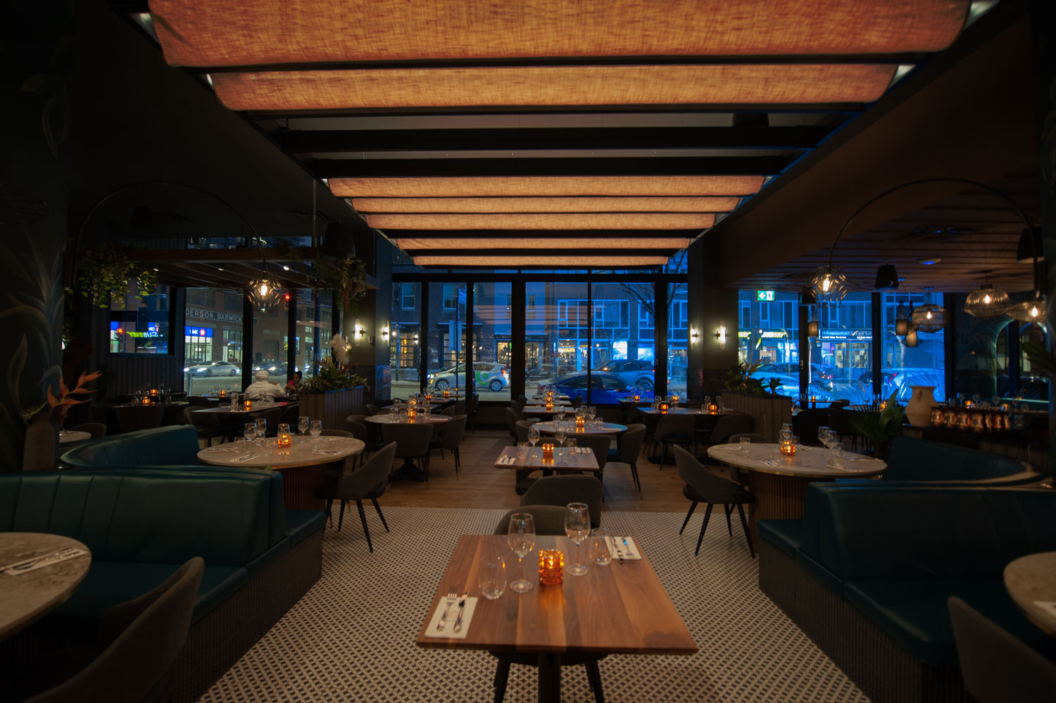 India Rosa Restaurant Terrasse Cuisine indienne Tapas Mets Végé Brunch